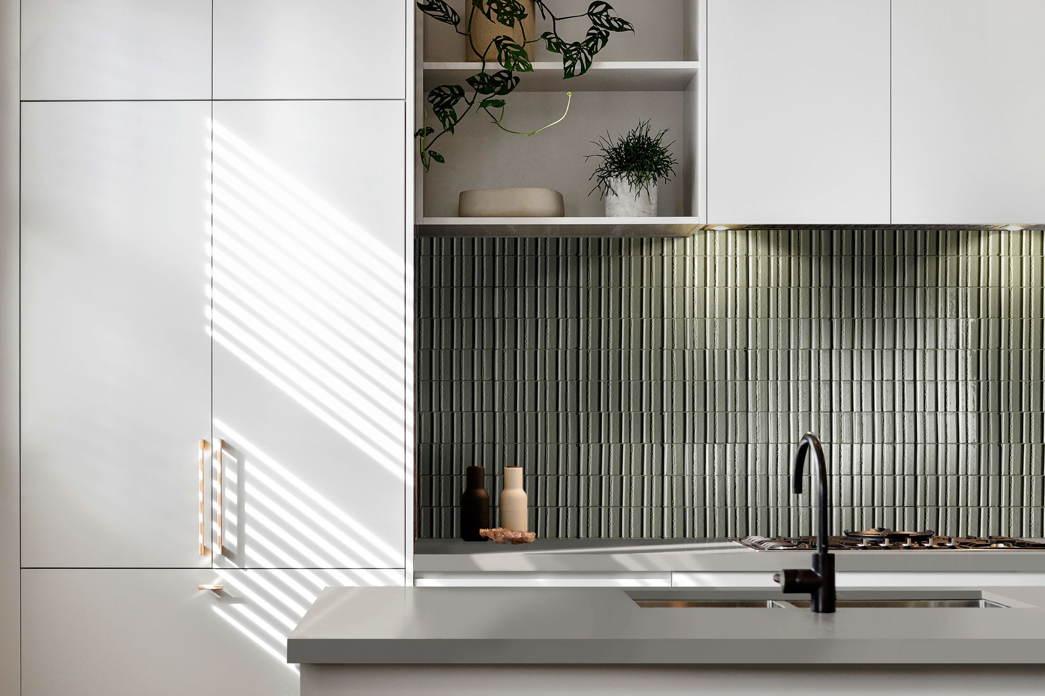 SARMENTO – Glazzio Surfaces