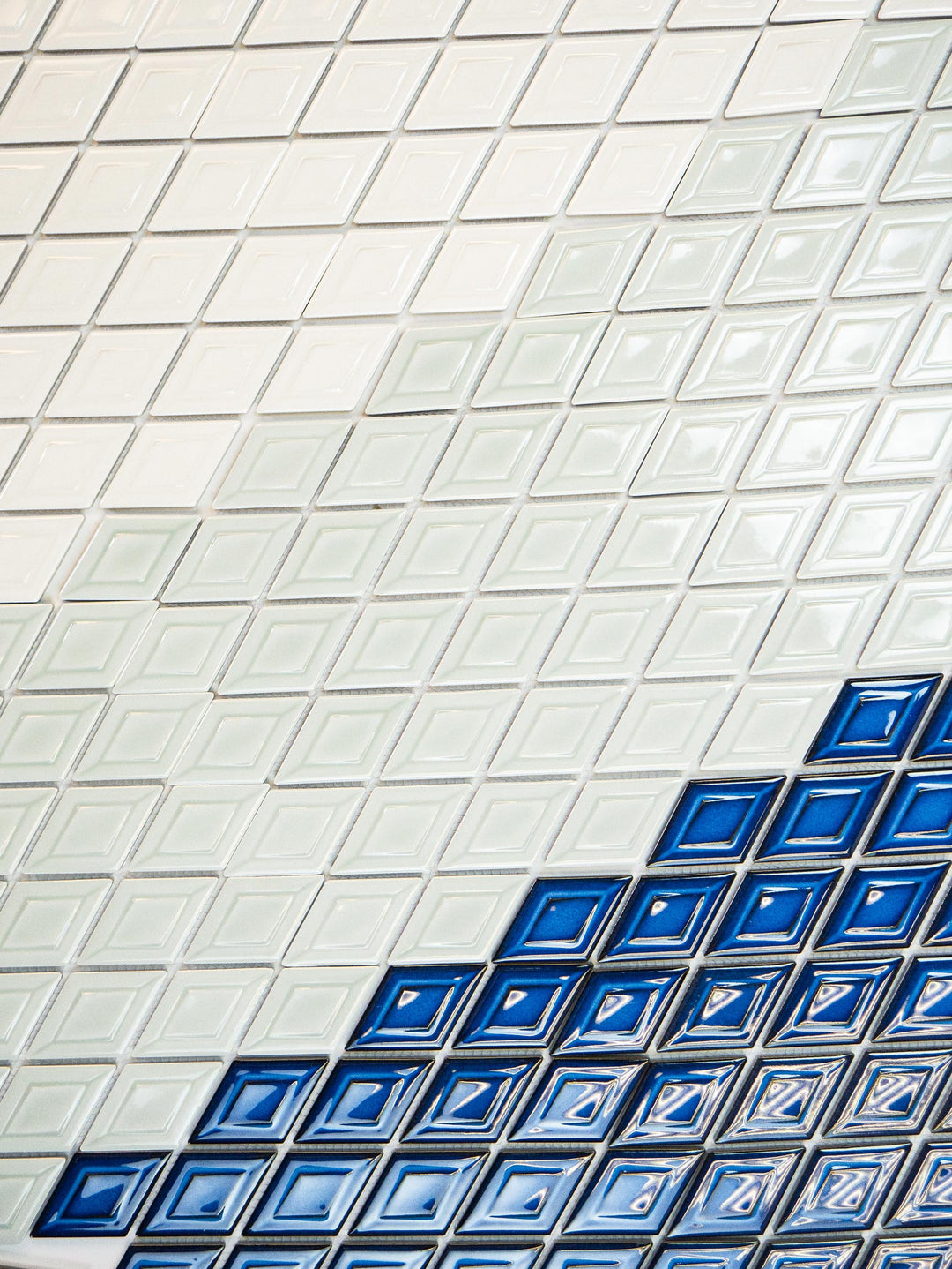 TETRAGON – Glazzio Surfaces